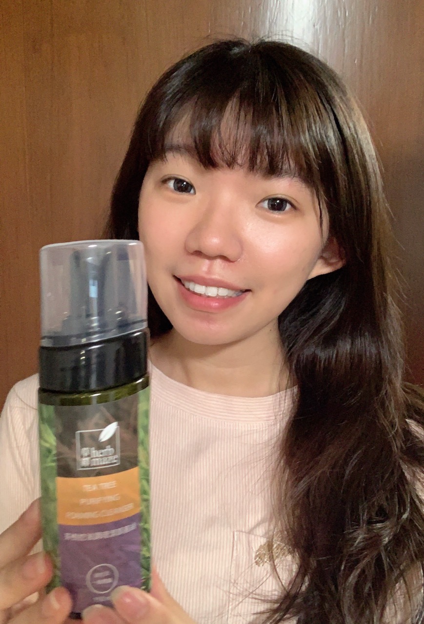 [開箱·洗卸] 草繹herbmaze｜茶樹控油調理潔顏慕絲｜洗臉洗乾淨，口罩痘痘out